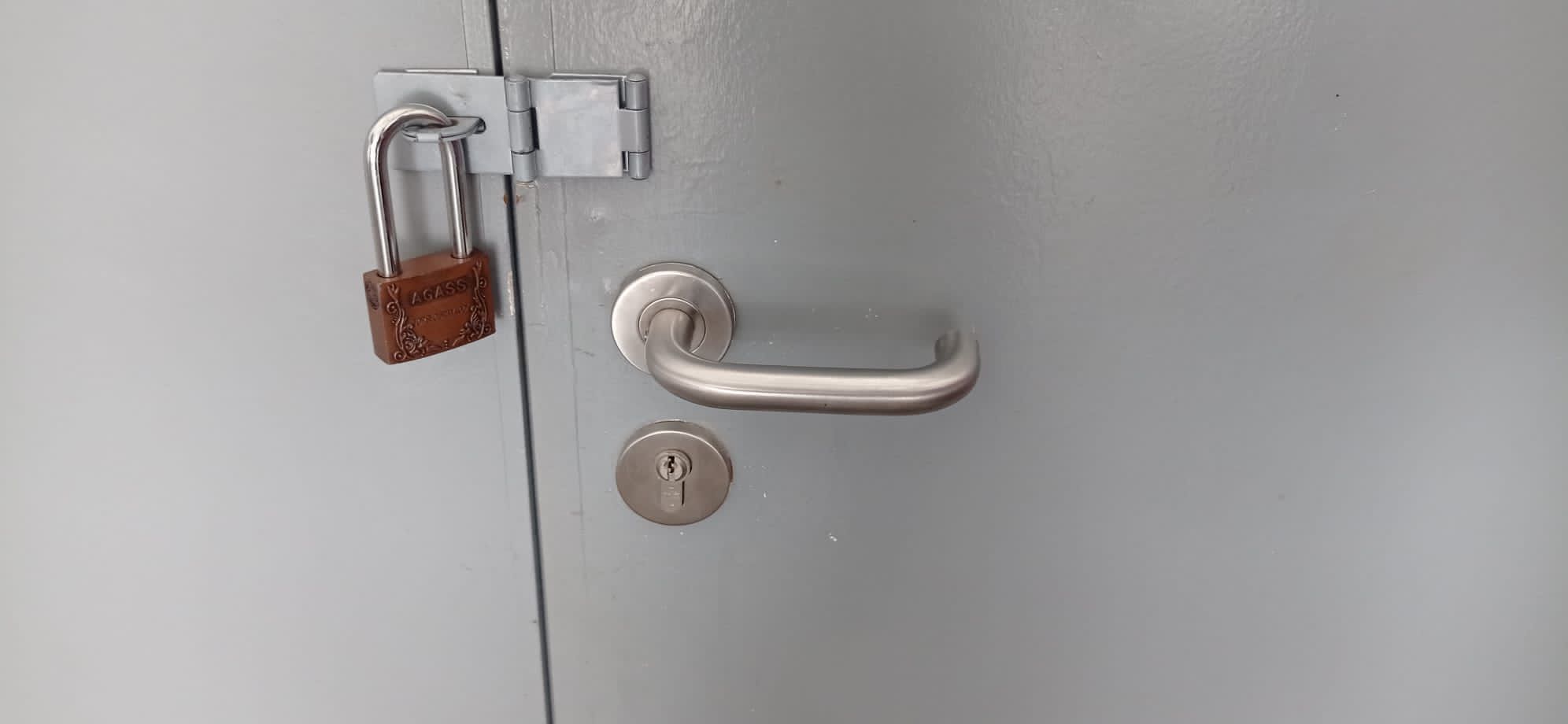 Open warehouse locks in Hougang – MY Locksmith Singapore